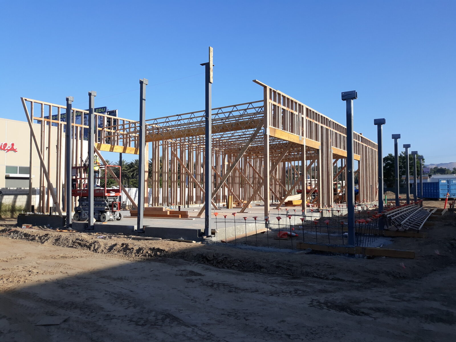 Starbucks | KDC Construction