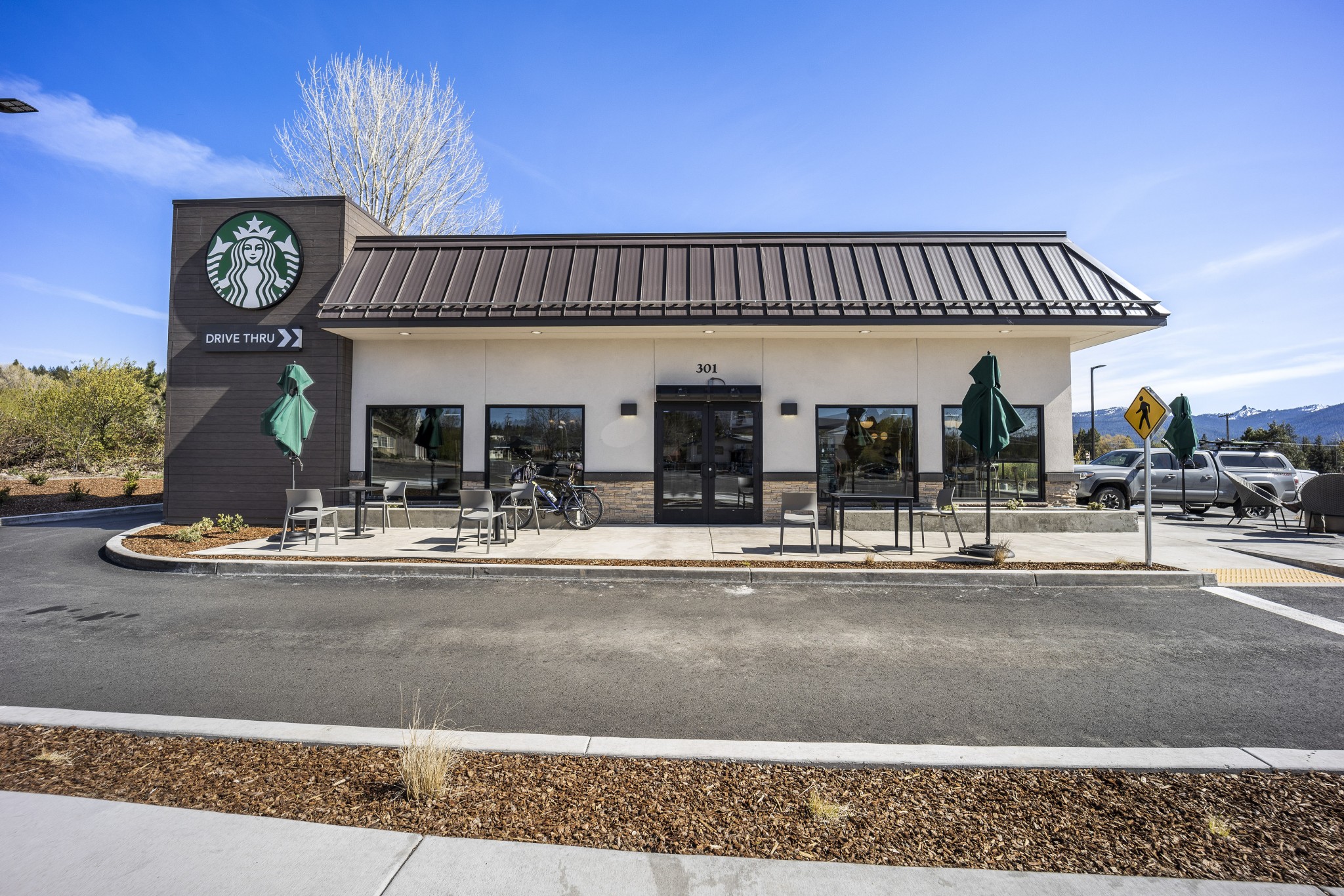 Starbucks | KDC Construction